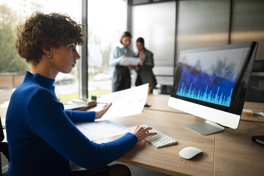 The Data-Driven Workplace Manager: Unlocking Efficiency and Engagement ... The Data-Driven Workplace Manager: Unlocking Efficiency and Engagement ...
