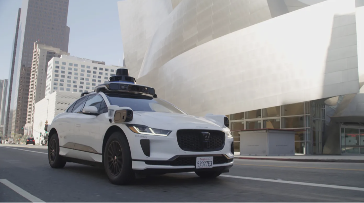 Waymo Launches Robotaxi Service in Los Angeles Amid Controversy Waymo Launches Robotaxi Service in Los Angeles Amid Controversy
