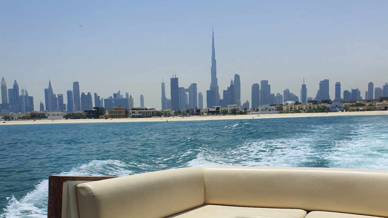 Surviving Career Challenges in Dubai Surviving Career Challenges in Dubai