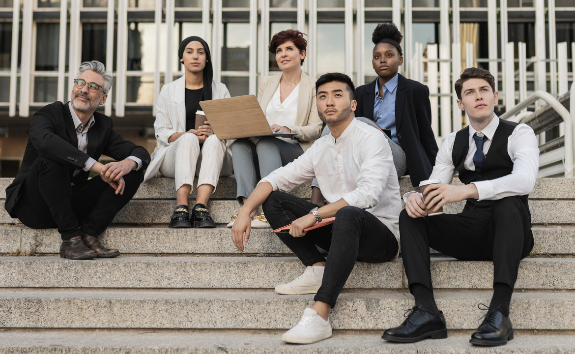 Embracing Age Diversity: Transforming Challenges into Opportunities for ... Embracing Age Diversity: Transforming Challenges into Opportunities for ...