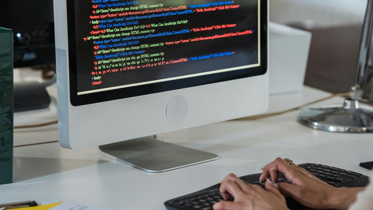 The Evolution of E-Commerce Frontend Development: Trends, Challenges ... The Evolution of E-Commerce Frontend Development: Trends, Challenges ...