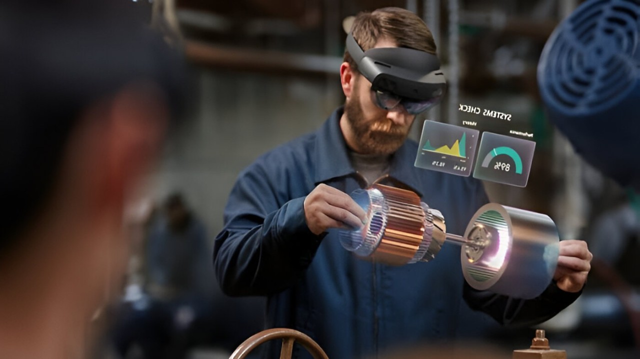 Enhancing Industrial Efficiency with Mixed Reality and Mapping Enhancing Industrial Efficiency with Mixed Reality and Mapping