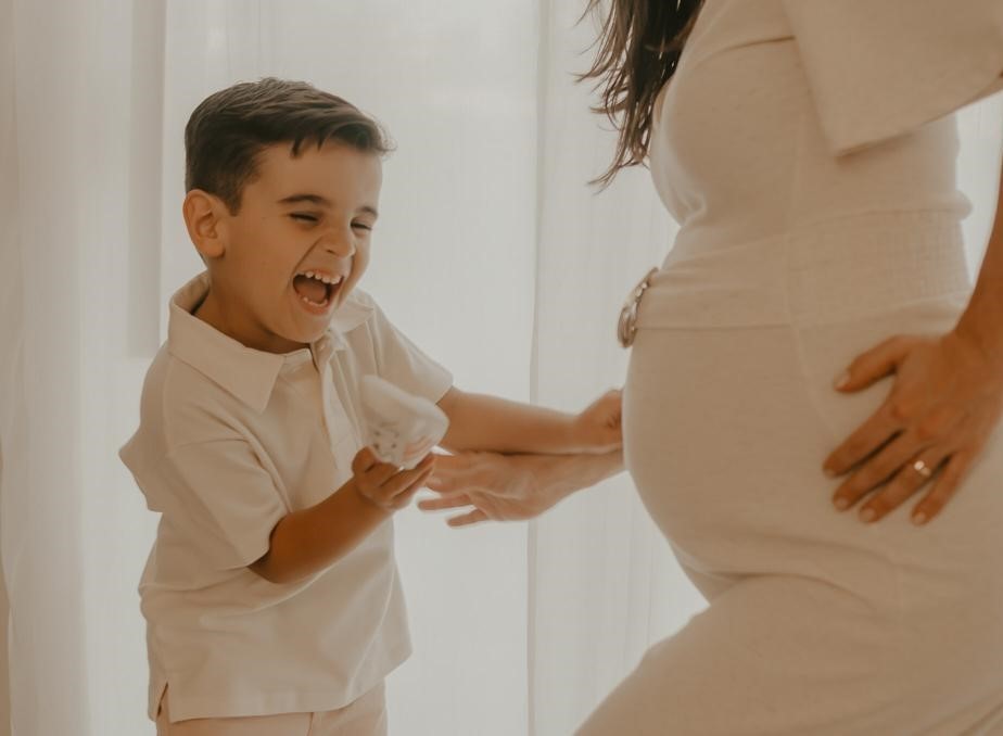 Equilibrando a Jornada: Navegando pelos Desafios da Maternidade e Carreira Equilibrando a Jornada: Navegando pelos Desafios da Maternidade e Carreira