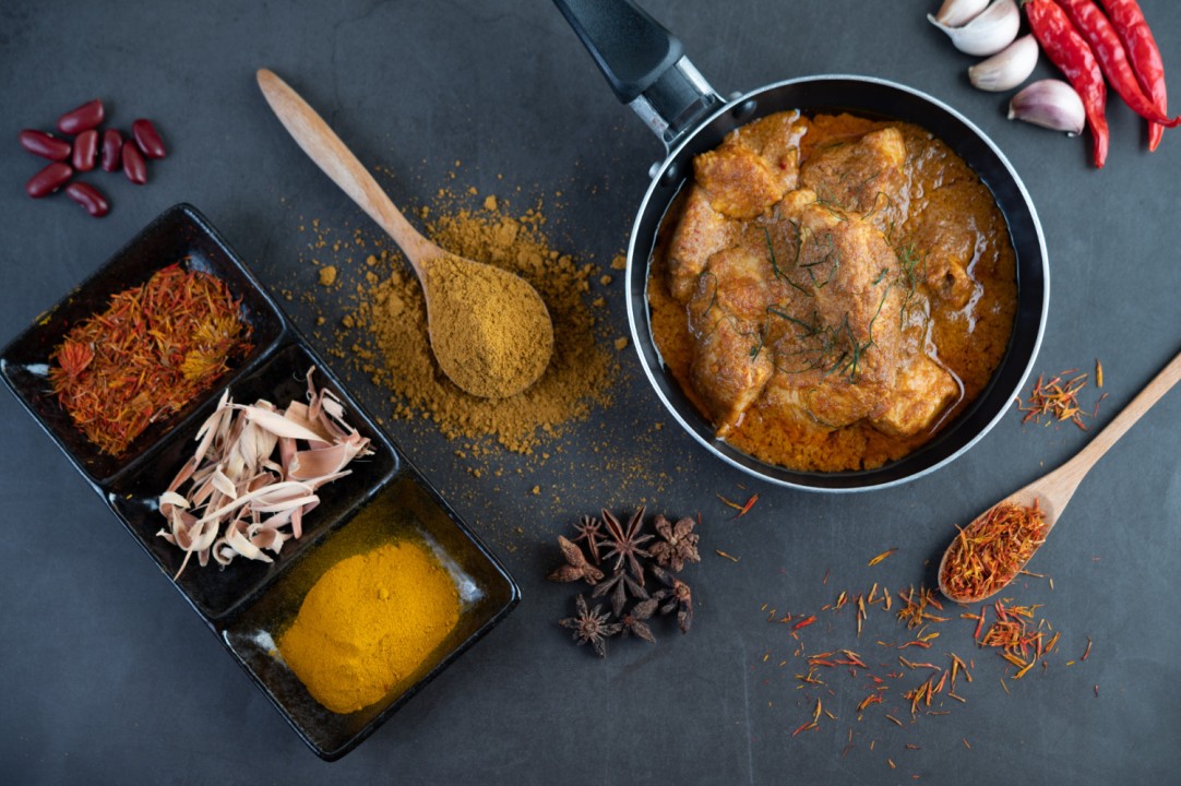 Curry Cuisine: Exploring its origin and Global Popularity Curry Cuisine: Exploring its origin and Global Popularity
