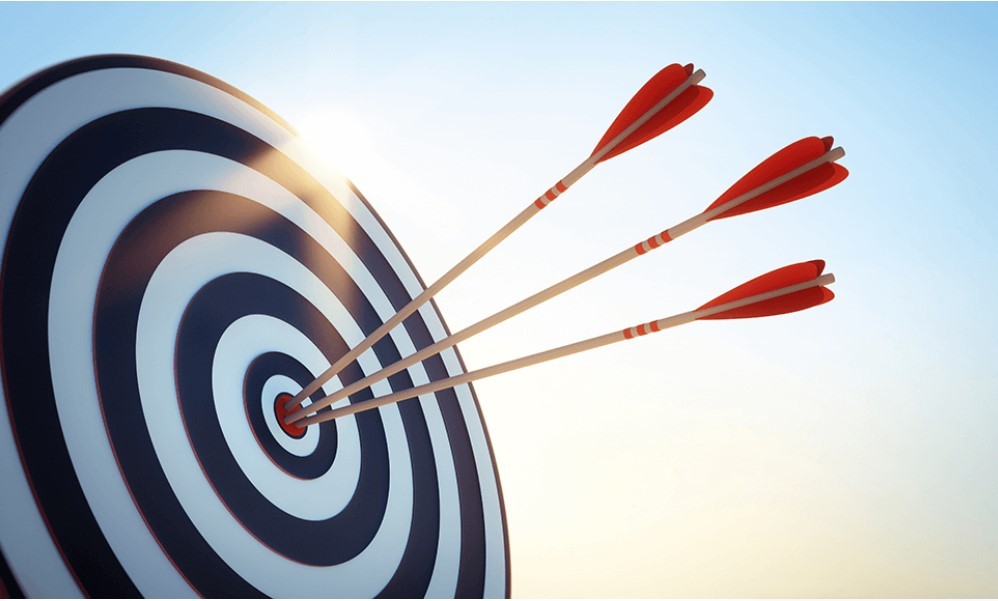 Turning Strategy into Action: How to Create Powerful Internal Targets Turning Strategy into Action: How to Create Powerful Internal Targets