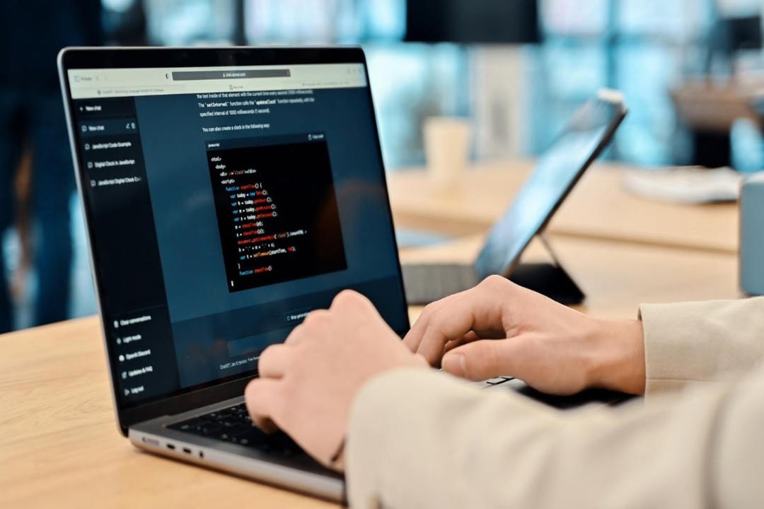 Frontend Web Development: The Complete Guide Frontend Web Development: The Complete Guide