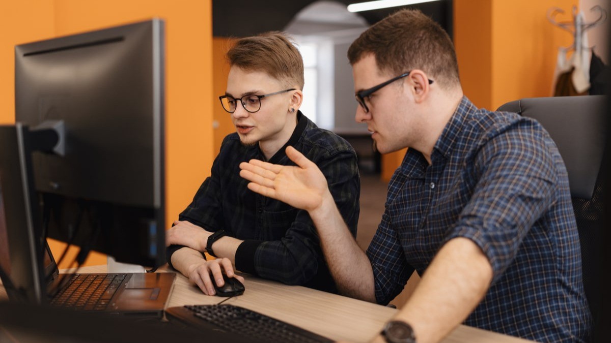 Serverless vs Traditional Web Development: Which Approach Should You ... Serverless vs Traditional Web Development: Which Approach Should You ...