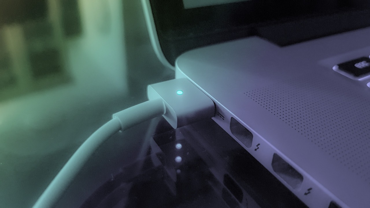 What happens to the battery of a laptop when it’s always plugged in and ... What happens to the battery of a laptop when it’s always plugged in and ...