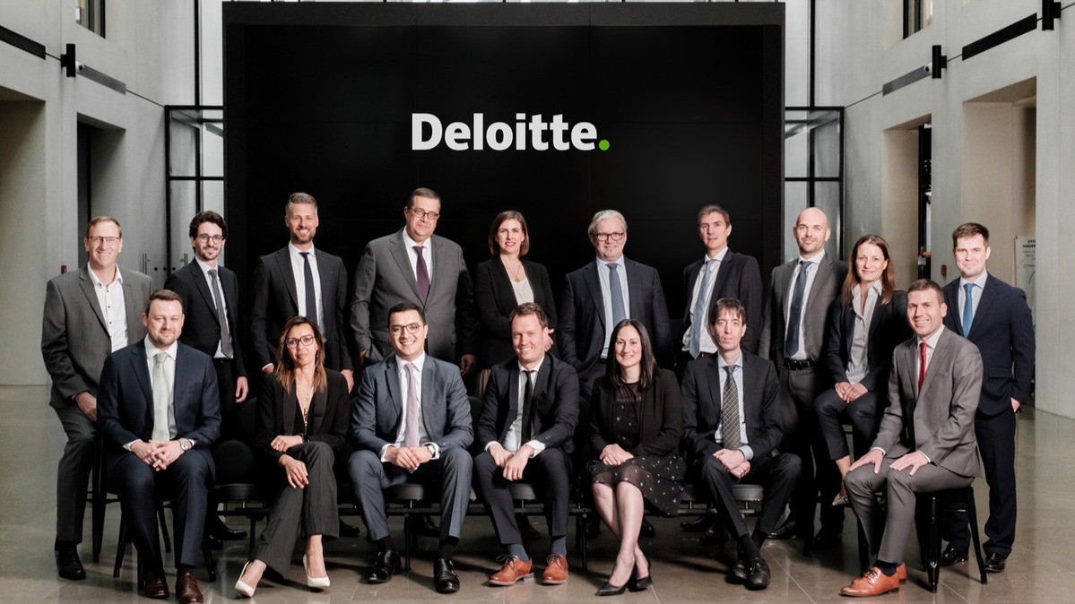 Deloitte Hiring Graduate Entry Level Analyst, Associate, Spe Deloitte Hiring Graduate Entry Level Analyst, Associate, Spe