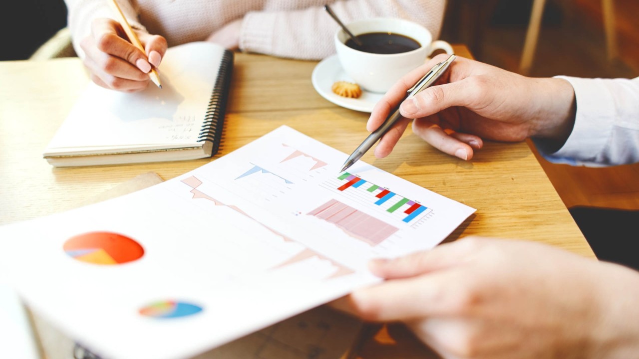 Tracking Key Performance Indicators (KPIs) Effectively: Best Practices ... Tracking Key Performance Indicators (KPIs) Effectively: Best Practices ...
