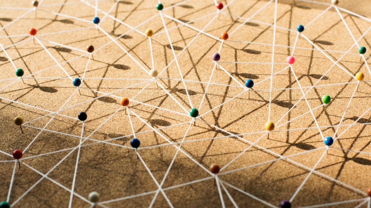Decoding Algorithms: Mastering Social Media Platforms in 2025 Decoding Algorithms: Mastering Social Media Platforms in 2025