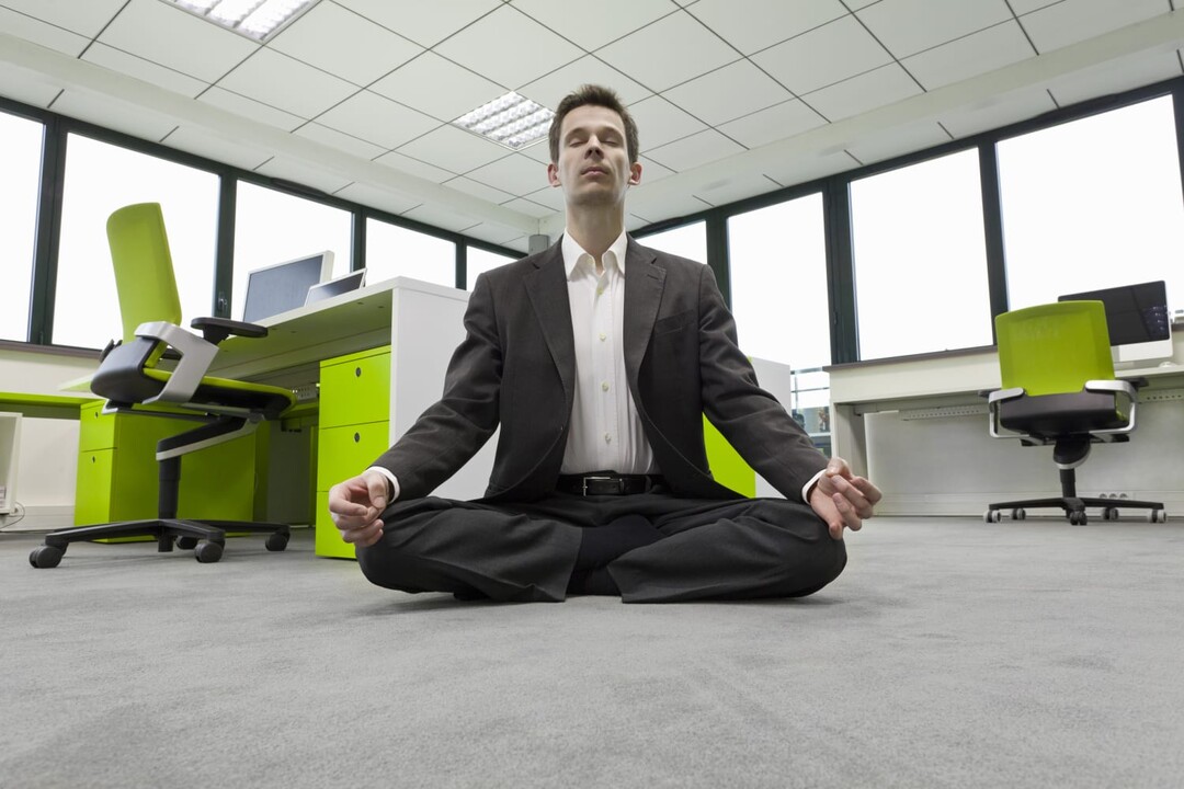5 Proven Steps to Succeed at Work and Accelerate Your Career 🚀💼 5 Proven Steps to Succeed at Work and Accelerate Your Career 🚀💼