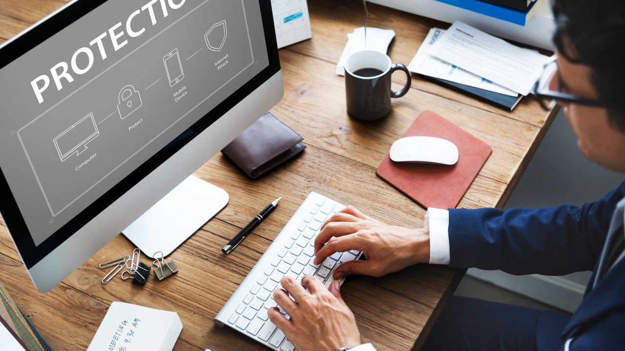 Biometric Authentication: Enhancing Security and UX Biometric Authentication: Enhancing Security and UX