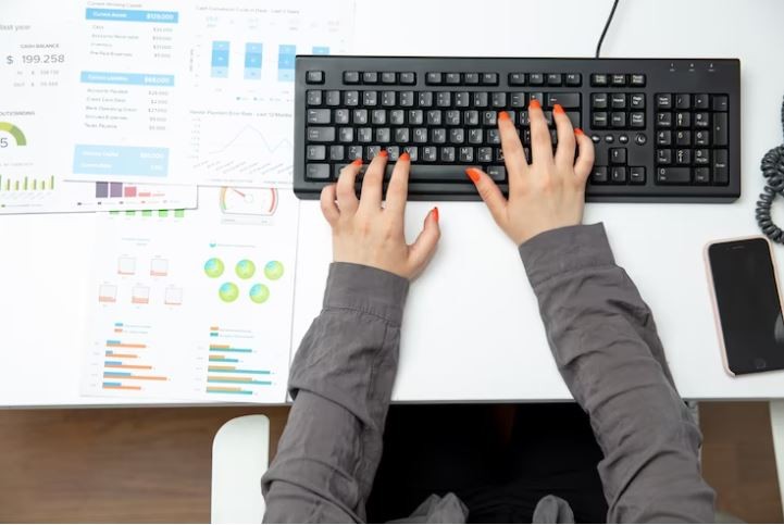 STREAMLINING HEALTHCARE DATA MANAGEMENT: THE VITAL ROLE OF CALL CENTER ... STREAMLINING HEALTHCARE DATA MANAGEMENT: THE VITAL ROLE OF CALL CENTER ...