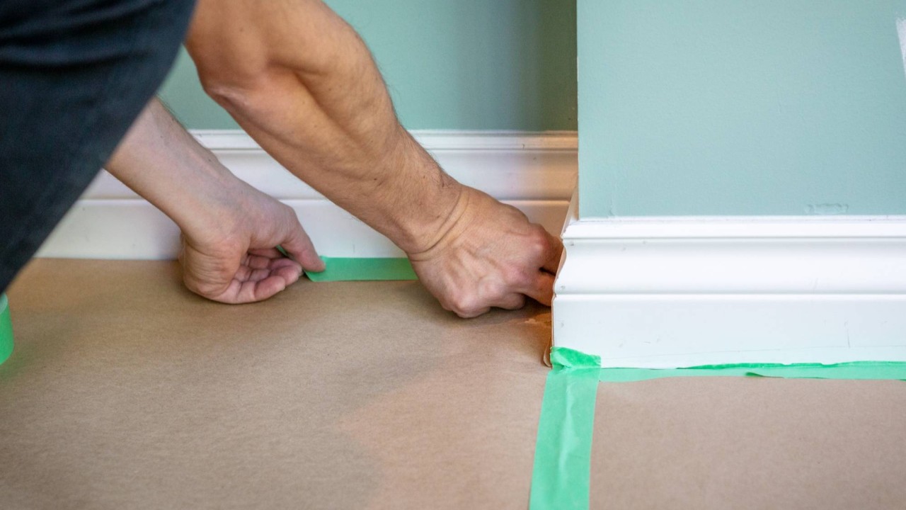 Preparing Your House for a Winter Paint Job: A Comprehensive Guide Preparing Your House for a Winter Paint Job: A Comprehensive Guide