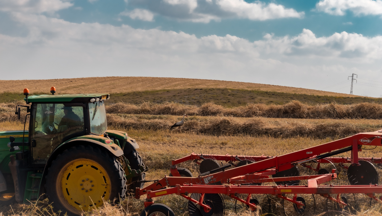 Uber for farmers or projects that provide equipment for rent Uber for farmers or projects that provide equipment for rent