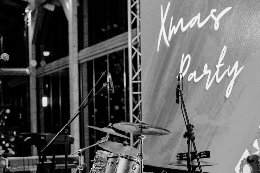 DJ & Live music and corporate events and private parties DJ & Live music and corporate events and private parties