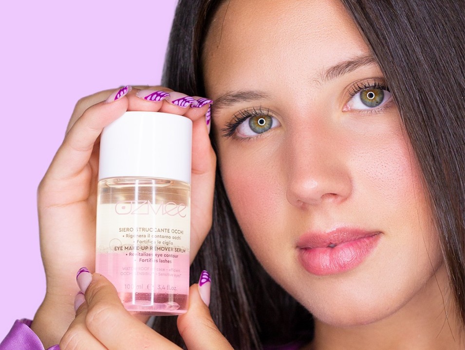 Unveiling the Global Trend: The 37% Oversight in Eye Makeup Removers Unveiling the Global Trend: The 37% Oversight in Eye Makeup Removers