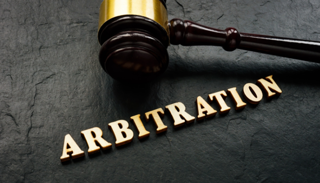 Navigating the Maze: Arbitration Clauses in Employment Contracts Navigating the Maze: Arbitration Clauses in Employment Contracts