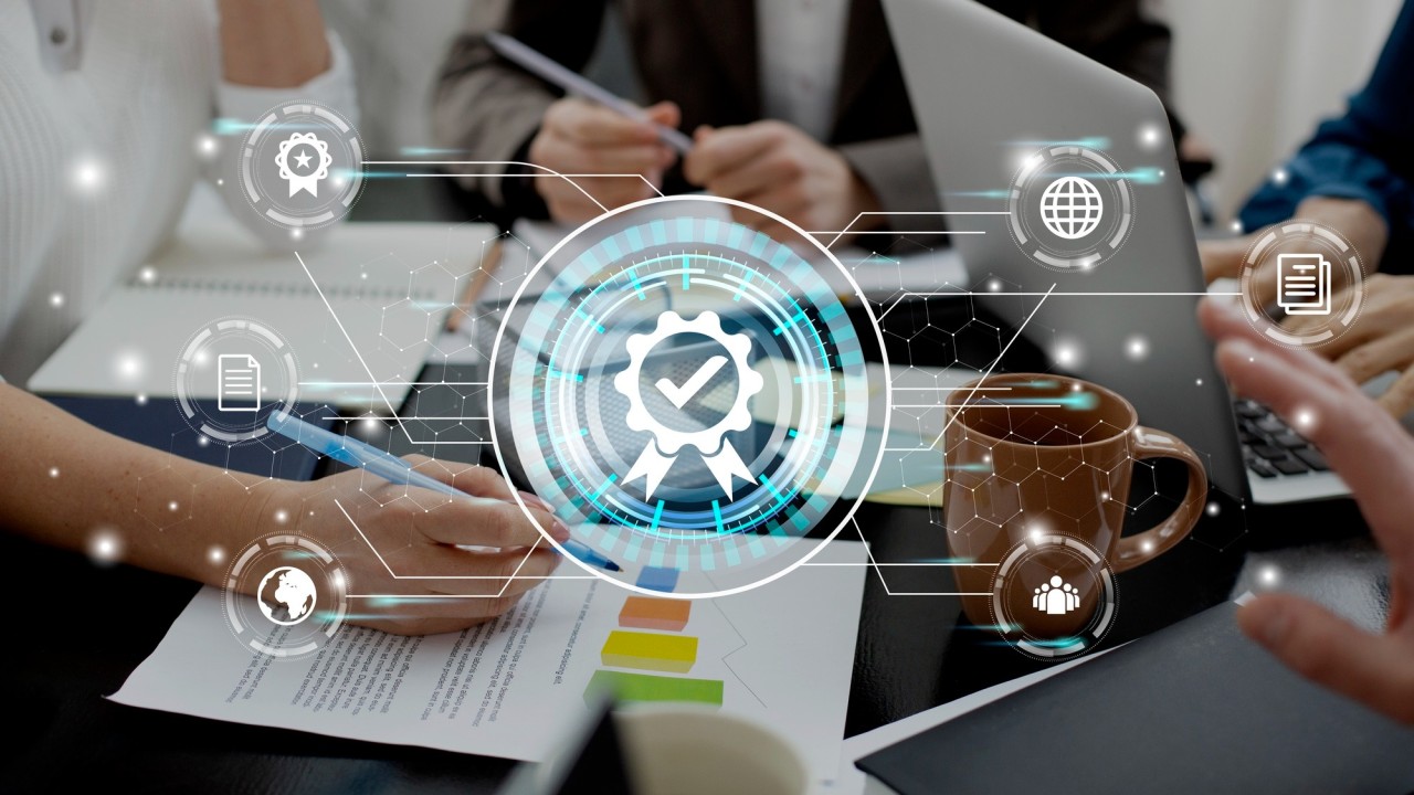 From Novice to Expert: Navigating the World of IT Training From Novice to Expert: Navigating the World of IT Training