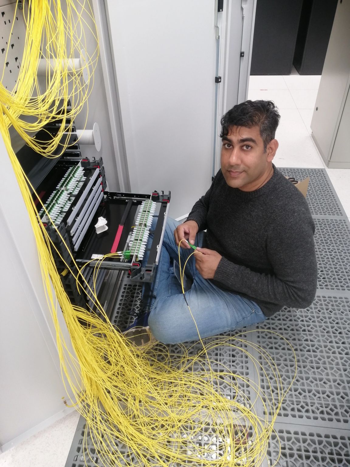 MTP/MPO fiber patch termination and arranging. | Ishfaq Ahmad MTP/MPO fiber patch termination and arranging. | Ishfaq Ahmad