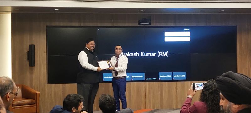 Shashank Shekhar on LinkedIn: Got Award by Tushar Sir (Chief Risk ... Shashank Shekhar on LinkedIn: Got Award by Tushar Sir (Chief Risk ...