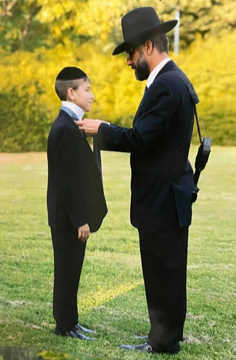 Dov Lipman on LinkedIn: JUST ״ANOTHER״ ISRAELI HERO Meet Ari. He is a ... Dov Lipman on LinkedIn: JUST ״ANOTHER״ ISRAELI HERO Meet Ari. He is a ...