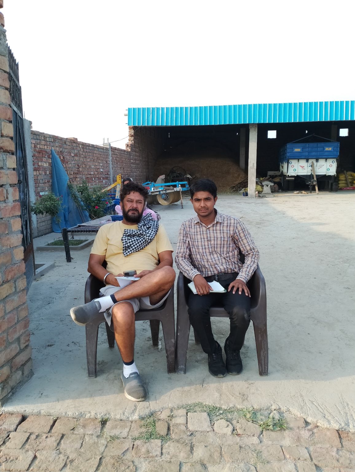 Shobhit Singh on LinkedIn: paddy crop farmer discussion insect and ... Shobhit Singh on LinkedIn: paddy crop farmer discussion insect and ...