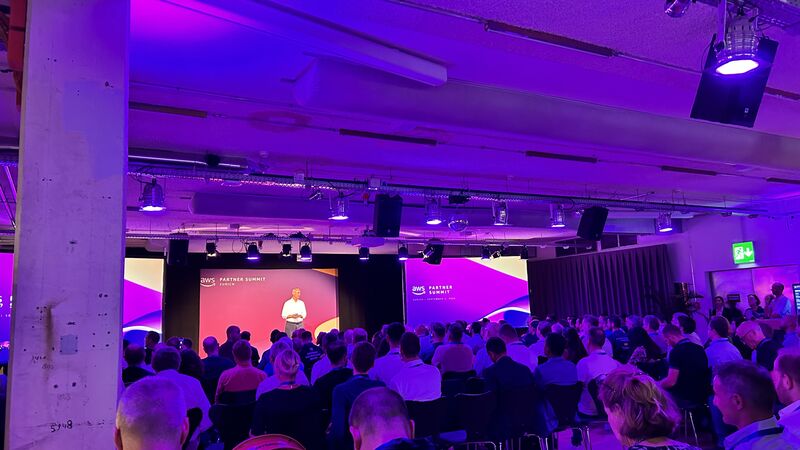 Tobias te Kaat on LinkedIn: #aws #partner #zurich #genai #zurich # ... Tobias te Kaat on LinkedIn: #aws #partner #zurich #genai #zurich # ...
