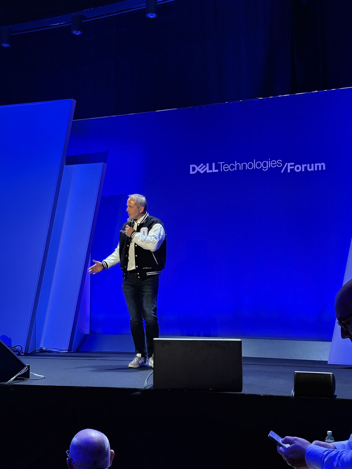 Best in class! Dell Technologies once again created an breathing taking ... Best in class! Dell Technologies once again created an breathing taking ...