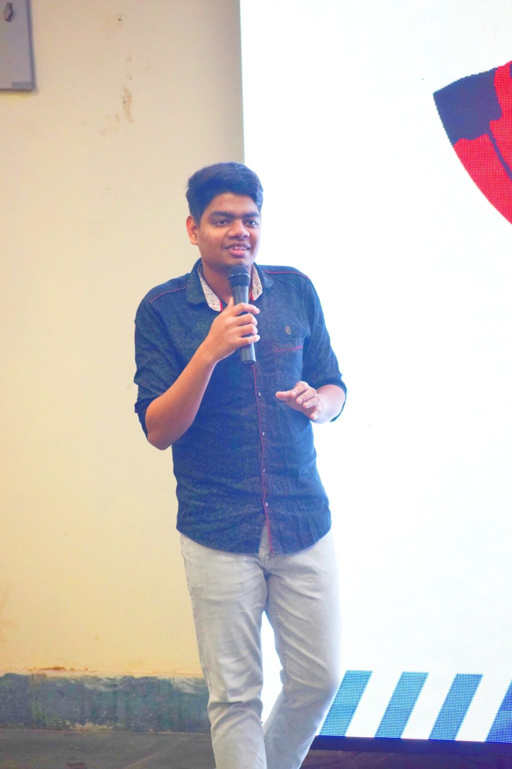Speaking at college as a guest speaker | Manas Kumar Panda posted on ... Speaking at college as a guest speaker | Manas Kumar Panda posted on ...