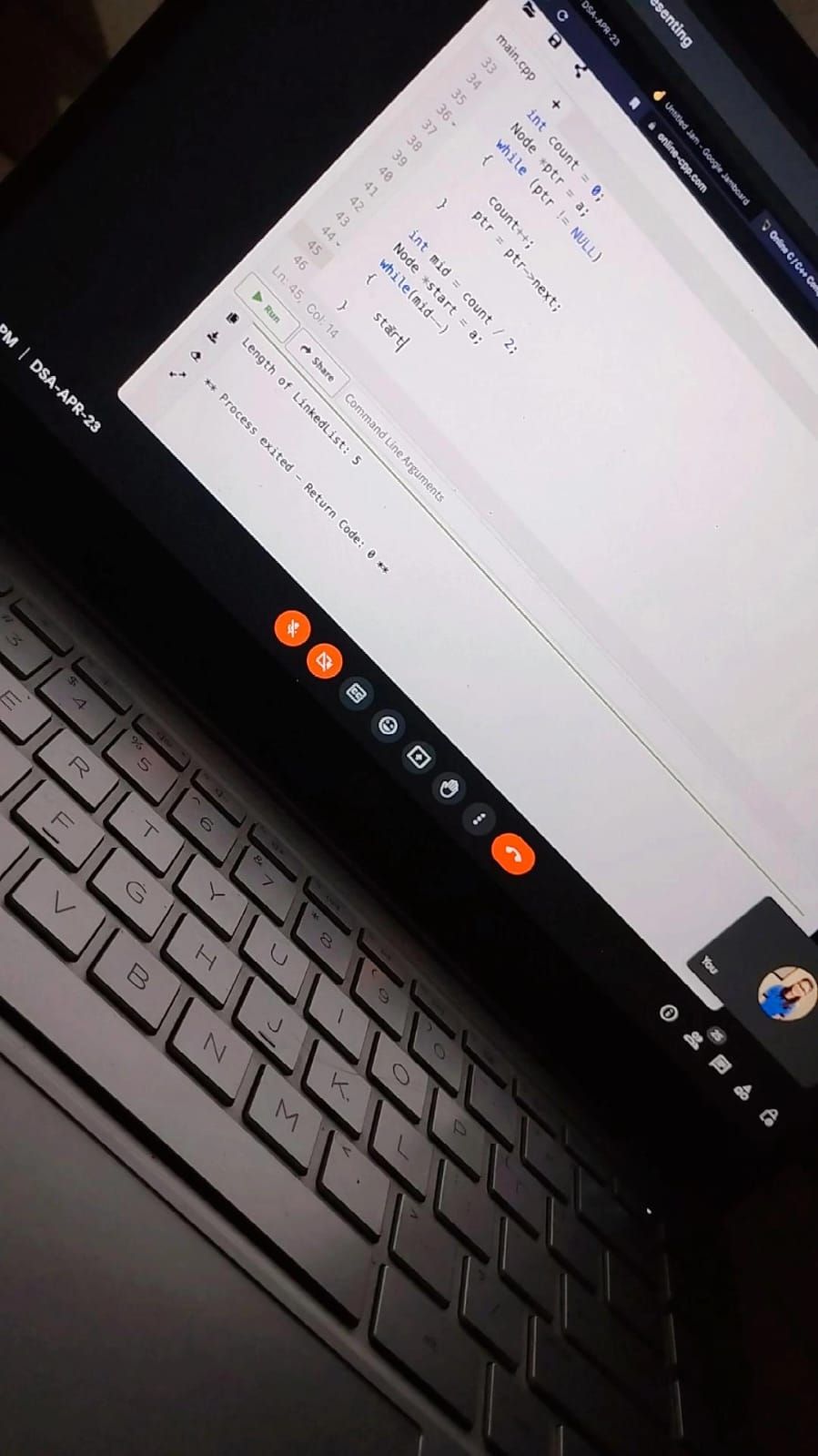 Vaibhavi Hole on LinkedIn: #linkedlist #datastructures #algorithms Vaibhavi Hole on LinkedIn: #linkedlist #datastructures #algorithms
