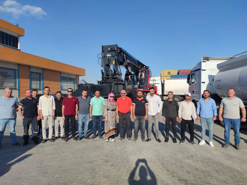 Konteyner indirme bindirme makinesi olan Kalmarımızı Hümay Lojistik ... Konteyner indirme bindirme makinesi olan Kalmarımızı Hümay Lojistik ...