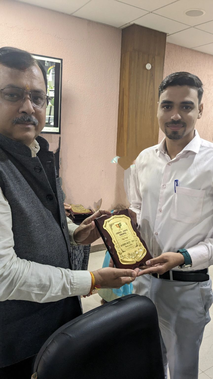 Sumit kumar Dubey on LinkedIn: #alumnimeet2024 #bhopal #cipet Sumit kumar Dubey on LinkedIn: #alumnimeet2024 #bhopal #cipet