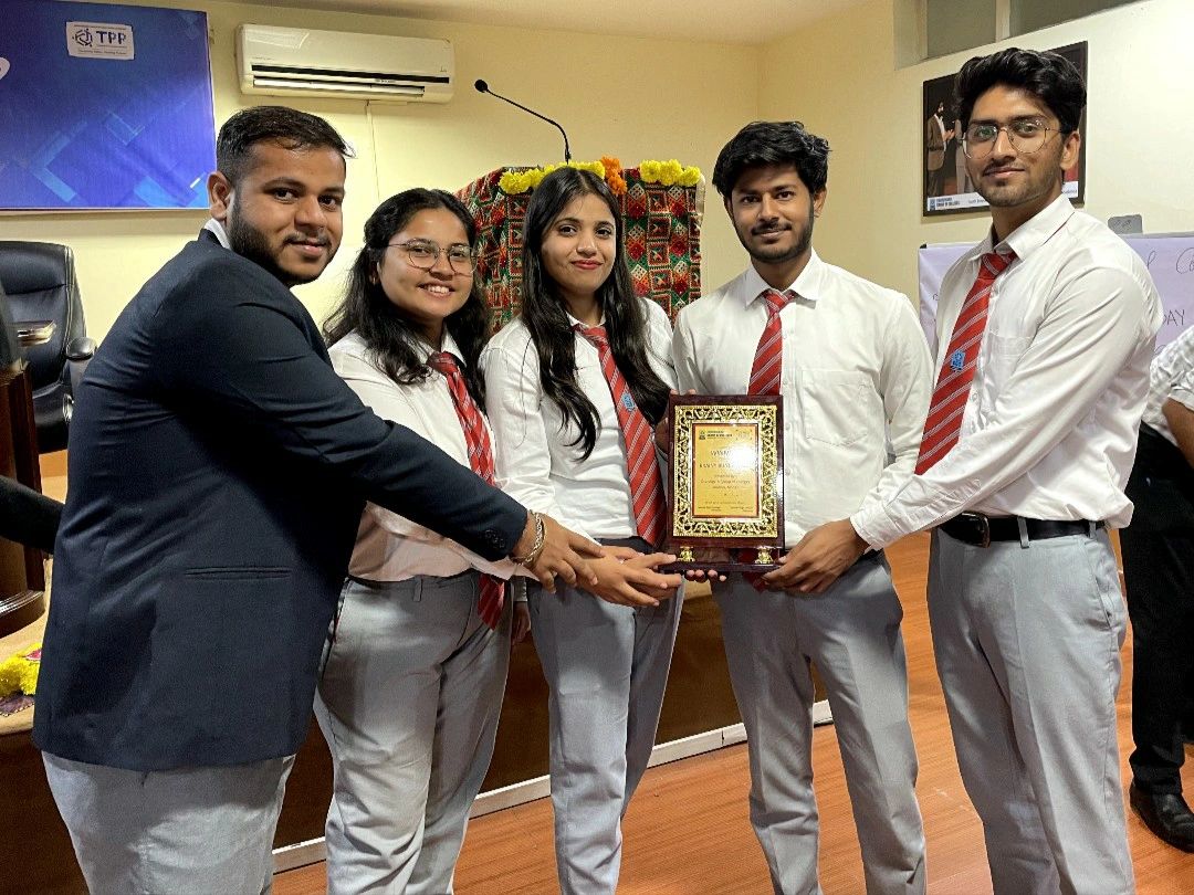 Rishika Negi on LinkedIn: Bagged the bronze🏆Big thanks to the team! Let ... Rishika Negi on LinkedIn: Bagged the bronze🏆Big thanks to the team! Let ...