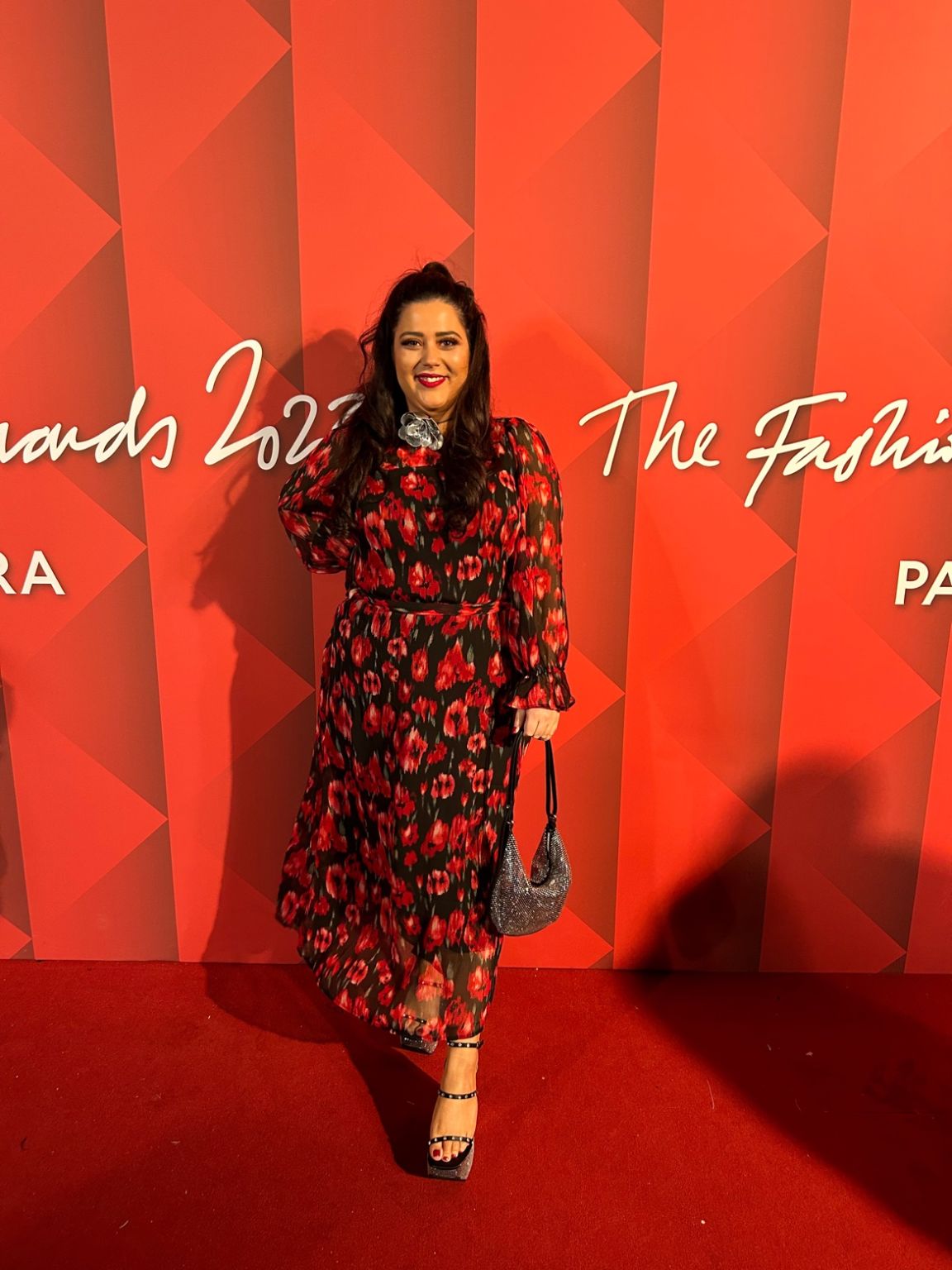 Lara Murtezaoglu on LinkedIn: #fashionawards #royalalberthall # ... Lara Murtezaoglu on LinkedIn: #fashionawards #royalalberthall # ...