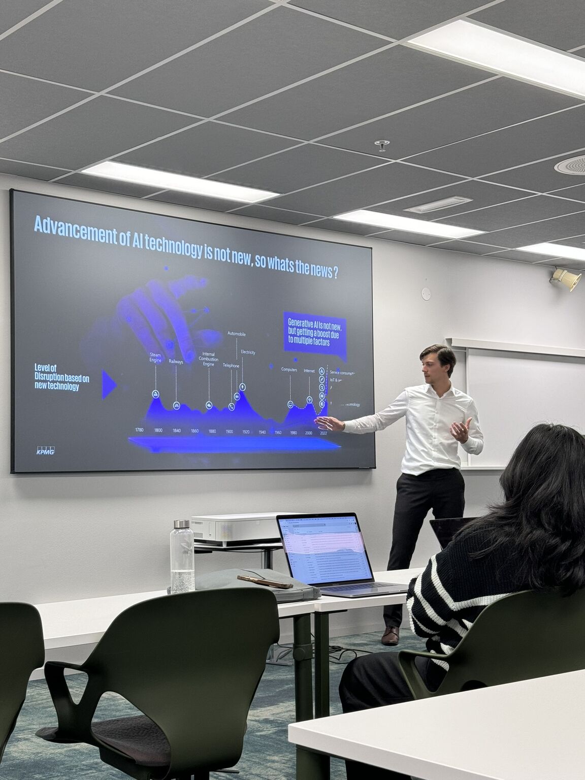 Kjartan Klyve on LinkedIn: 🤖 AI at BI Nydalen! 💡 I had the pleasure of ... Kjartan Klyve on LinkedIn: 🤖 AI at BI Nydalen! 💡 I had the pleasure of ...