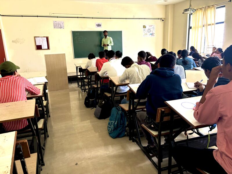 Akshay Rathod on LinkedIn: #guestlecture #cplusplus #programming # ... Akshay Rathod on LinkedIn: #guestlecture #cplusplus #programming # ...