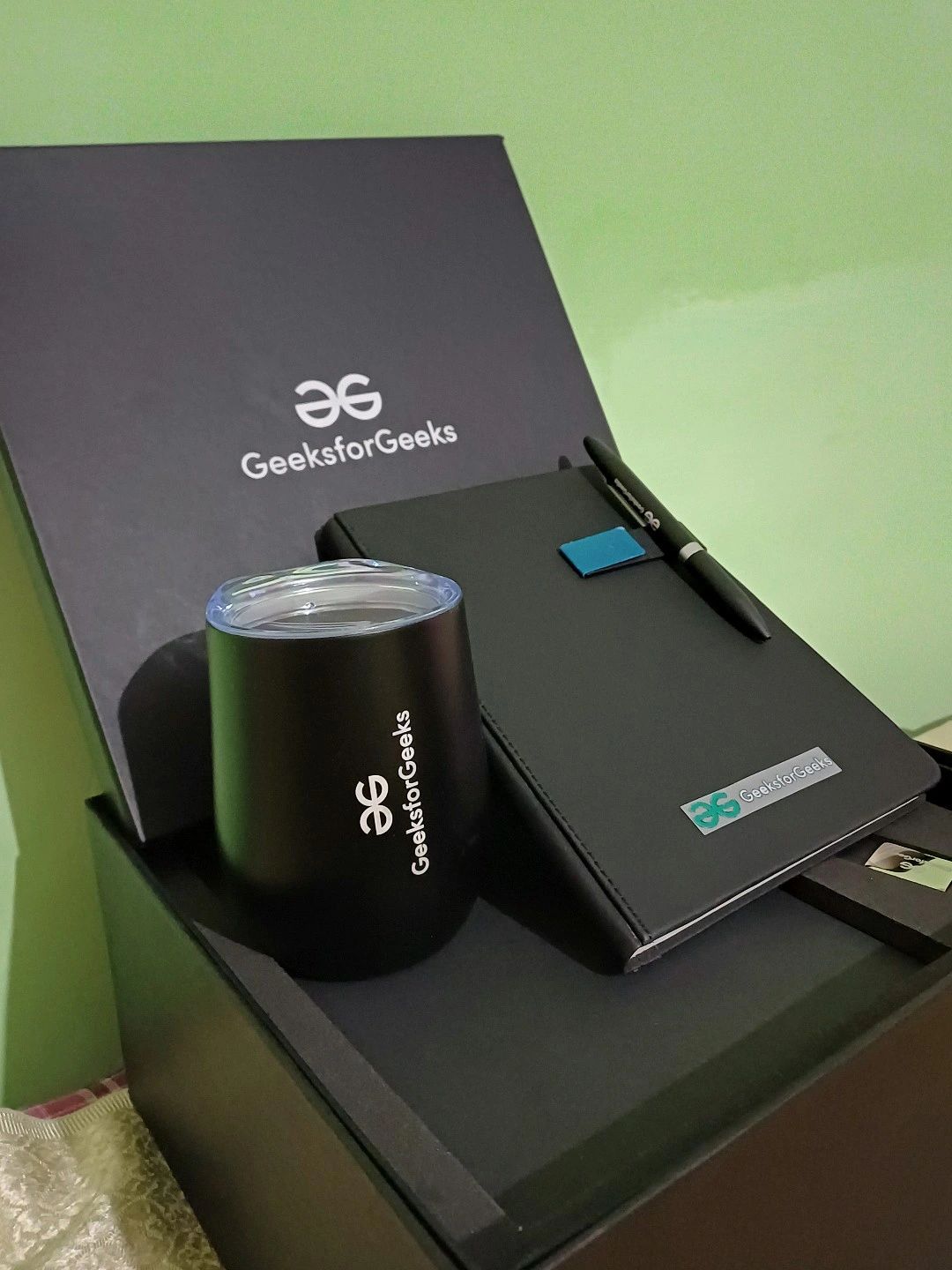 RAJUL Thakur on LinkedIn: #newbeginnings #geeksforgeeks #developer #sde ... RAJUL Thakur on LinkedIn: #newbeginnings #geeksforgeeks #developer #sde ...