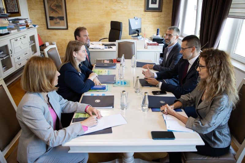 Faculty of Economics Podgorica on LinkedIn: Dekan Ekonomskog fakulteta ... Faculty of Economics Podgorica on LinkedIn: Dekan Ekonomskog fakulteta ...