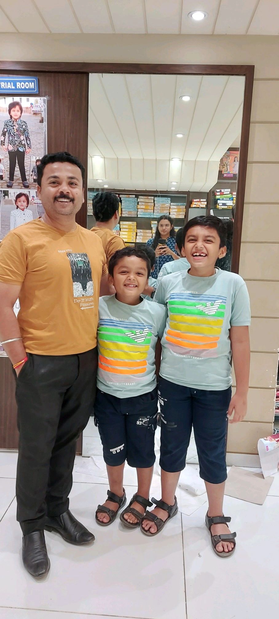 Shrishail Dulange on LinkedIn: During DIWALI shopping 🛍 ️ Shrishail Dulange on LinkedIn: During DIWALI shopping 🛍 ️