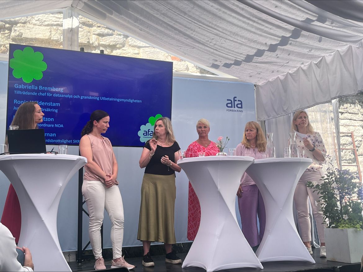 Utbetalningsmyndigheten på LinkedIn: Gemensam kraftsamling mot brotten ... Utbetalningsmyndigheten på LinkedIn: Gemensam kraftsamling mot brotten ...
