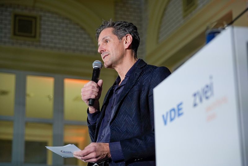 Andreas Urschitz on LinkedIn: Microelectronics is the backbone of ... Andreas Urschitz on LinkedIn: Microelectronics is the backbone of ...