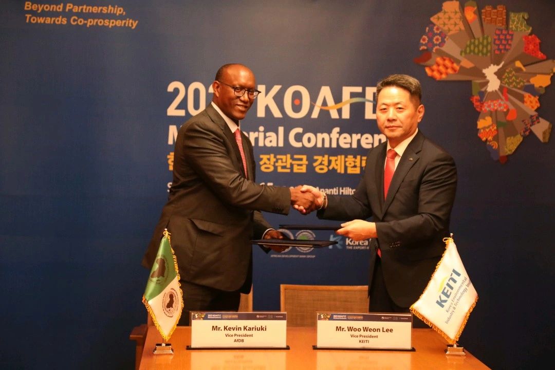 Adeyemi Matthew on LinkedIn: AfDB, KEITI Sign Agreement to Deploy ... Adeyemi Matthew on LinkedIn: AfDB, KEITI Sign Agreement to Deploy ...