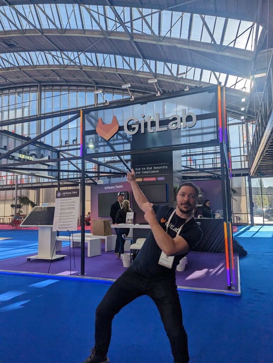 Darci Tadich on LinkedIn: GitLab booth at KubeCon in Amsterdam 🔥 Darci Tadich on LinkedIn: GitLab booth at KubeCon in Amsterdam 🔥