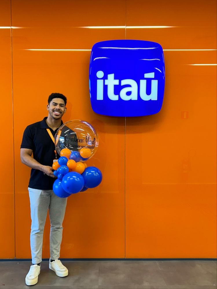 E chegou o meu dia! Fui PROMOVIDO! 🙏🏽🧡💙 Minha eterna gratidão a Deus ... E chegou o meu dia! Fui PROMOVIDO! 🙏🏽🧡💙 Minha eterna gratidão a Deus ...