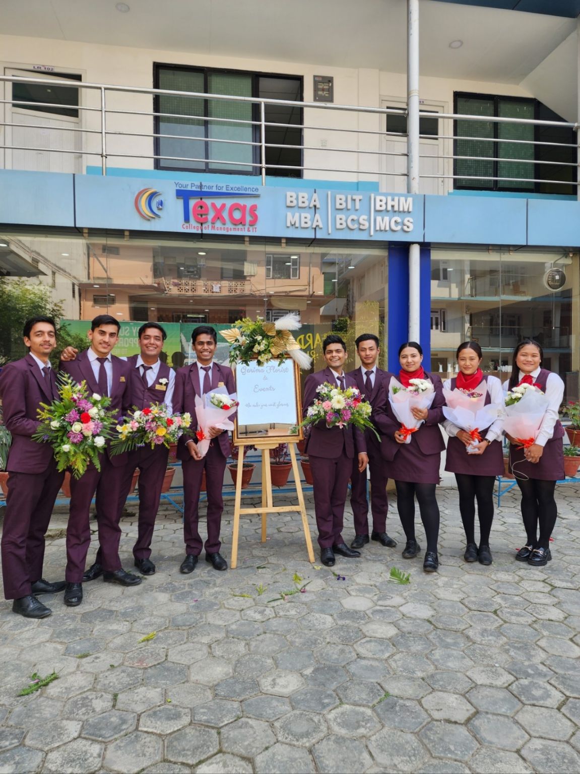 Pramesh Napit on LinkedIn: flower arrangement session Pramesh Napit on LinkedIn: flower arrangement session