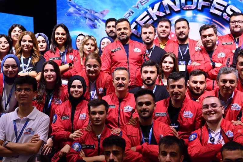 Prof. Dr. Haluk Gorgun LinkedIn‘de: #teknofestakdeni̇z Prof. Dr. Haluk Gorgun LinkedIn‘de: #teknofestakdeni̇z
