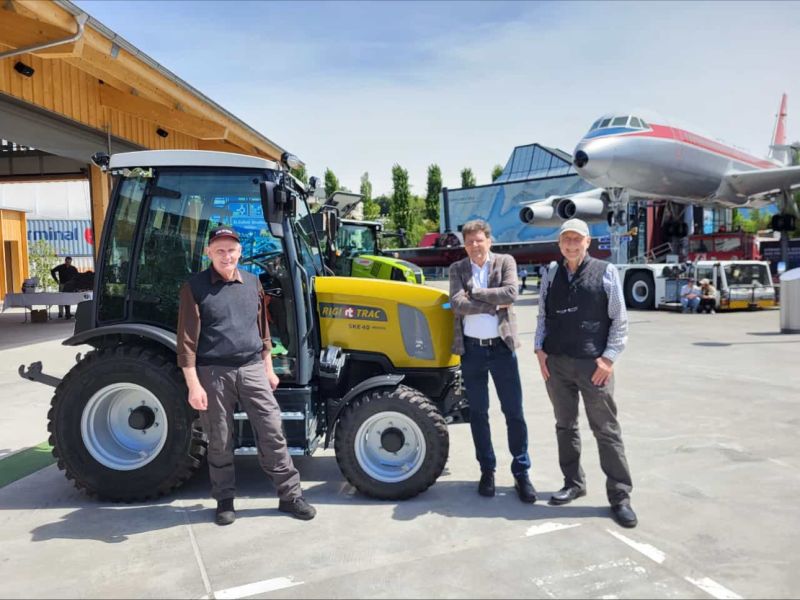 Rigitrac Traktorenbau AG auf LinkedIn: #rigitrac #electric # ... Rigitrac Traktorenbau AG auf LinkedIn: #rigitrac #electric # ...