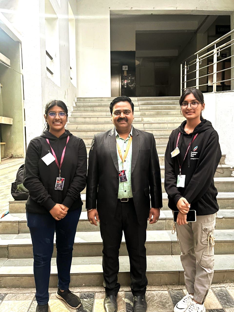 Shravani Gaikwad on LinkedIn: #hackathon #learning #teamwork #techmantra Shravani Gaikwad on LinkedIn: #hackathon #learning #teamwork #techmantra